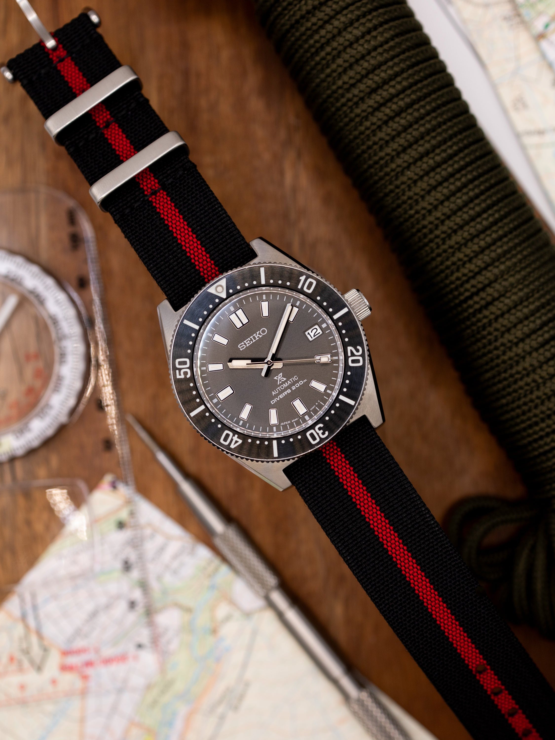 Premium Nylon Braided Ribbed Single Pass Watch Strap - Black Red ...